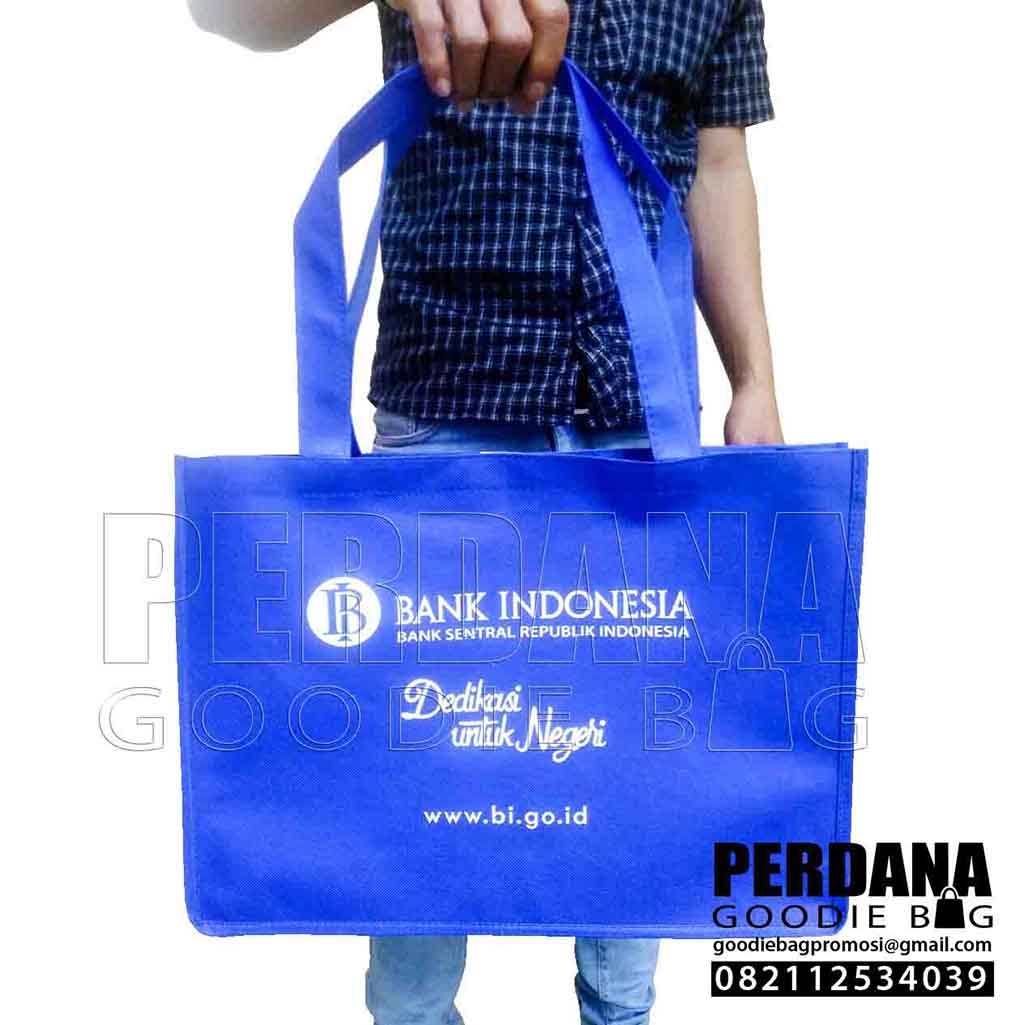 Contoh Tas Untuk Souvenir Spunbond Biru Benhur Jakarta Timur
